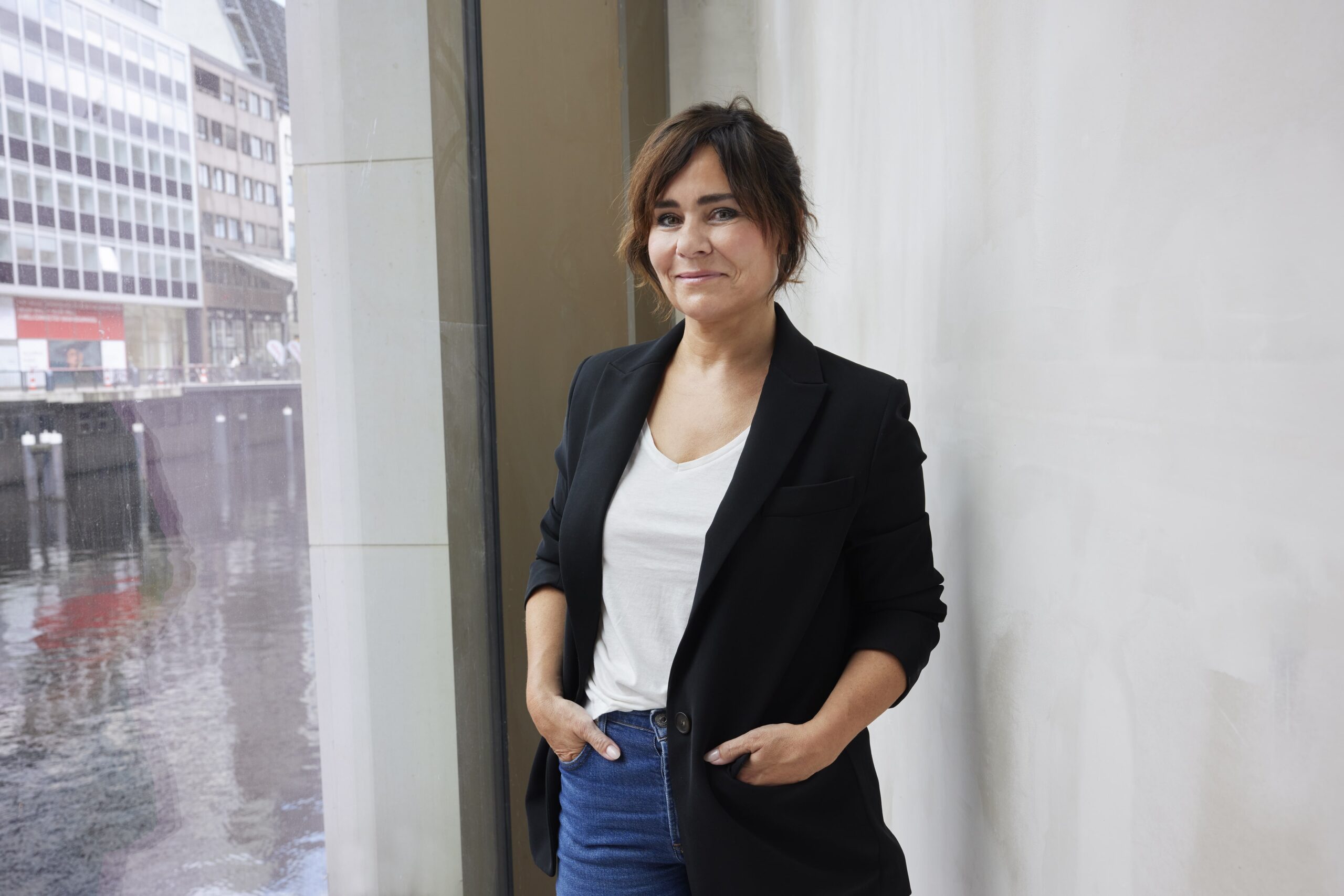 Fee Schlennstedt: Wie die Macherin hinter dem Nica Jazz Club am Alten ...